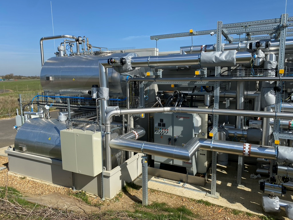 Manufacturing a controlled environment for testing jet engines - Arcade